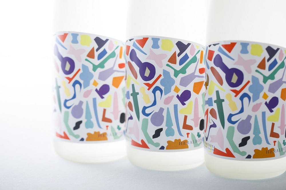 異彩のアートが彩る日本酒 - GRABLISS web plus